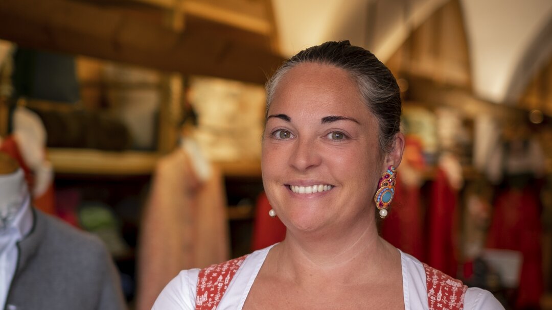 Theresa Lanz, Trachten-Designerin : Magazin : salzburg.info