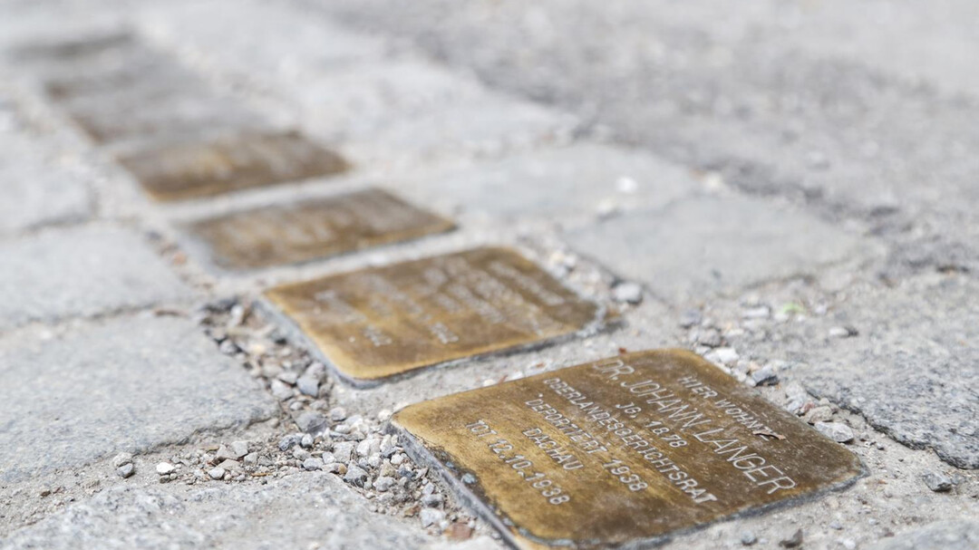 “Stolpersteine” by Gunter Demnig : Public Art : salzburg.info