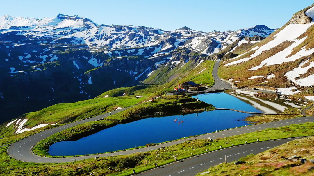 Grossglockner High-Alpine Road : Sightseeing attractions close to