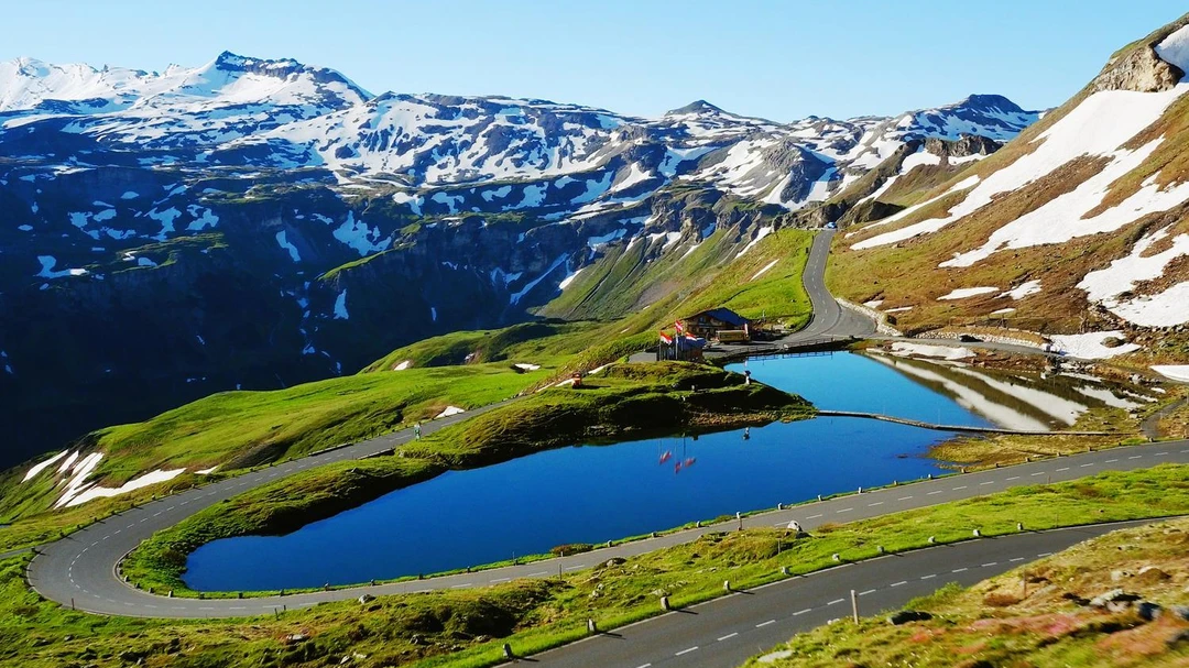 Grossglockner High-Alpine Road : Sightseeing attractions close to