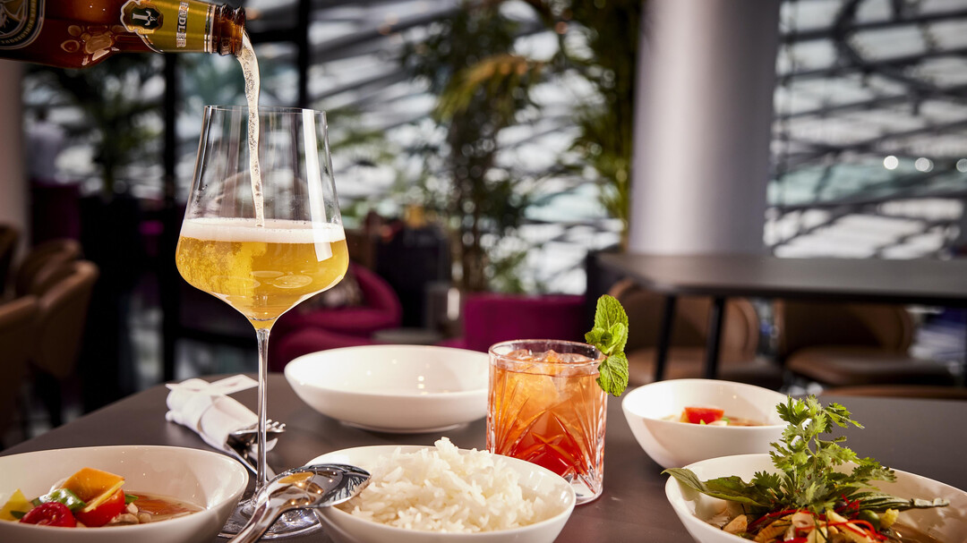 Mayday Bar im Red Bull Hangar-7 : salzburg.info