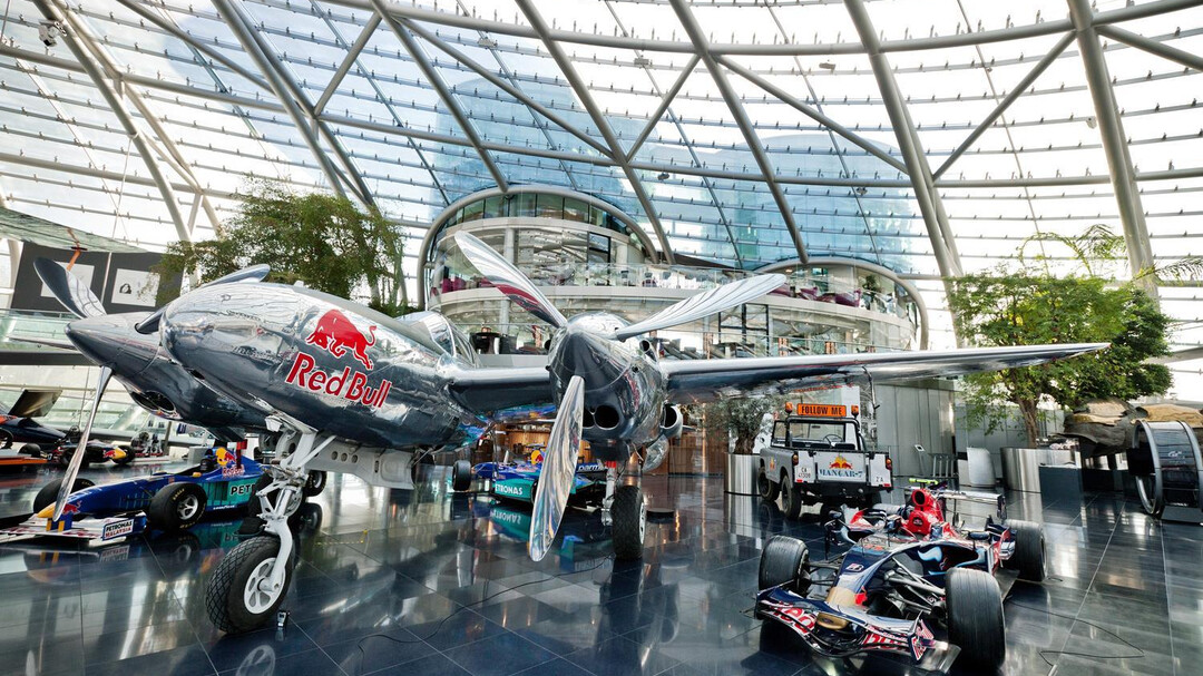 Outdoor Lounge im Red Bull Hangar-7 : salzburg.info