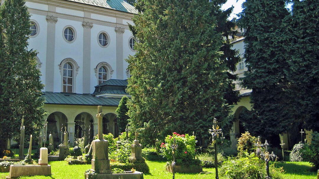 St. Sebastian’s Church & Cemetery : Churches & Cemeteries in Salzburg