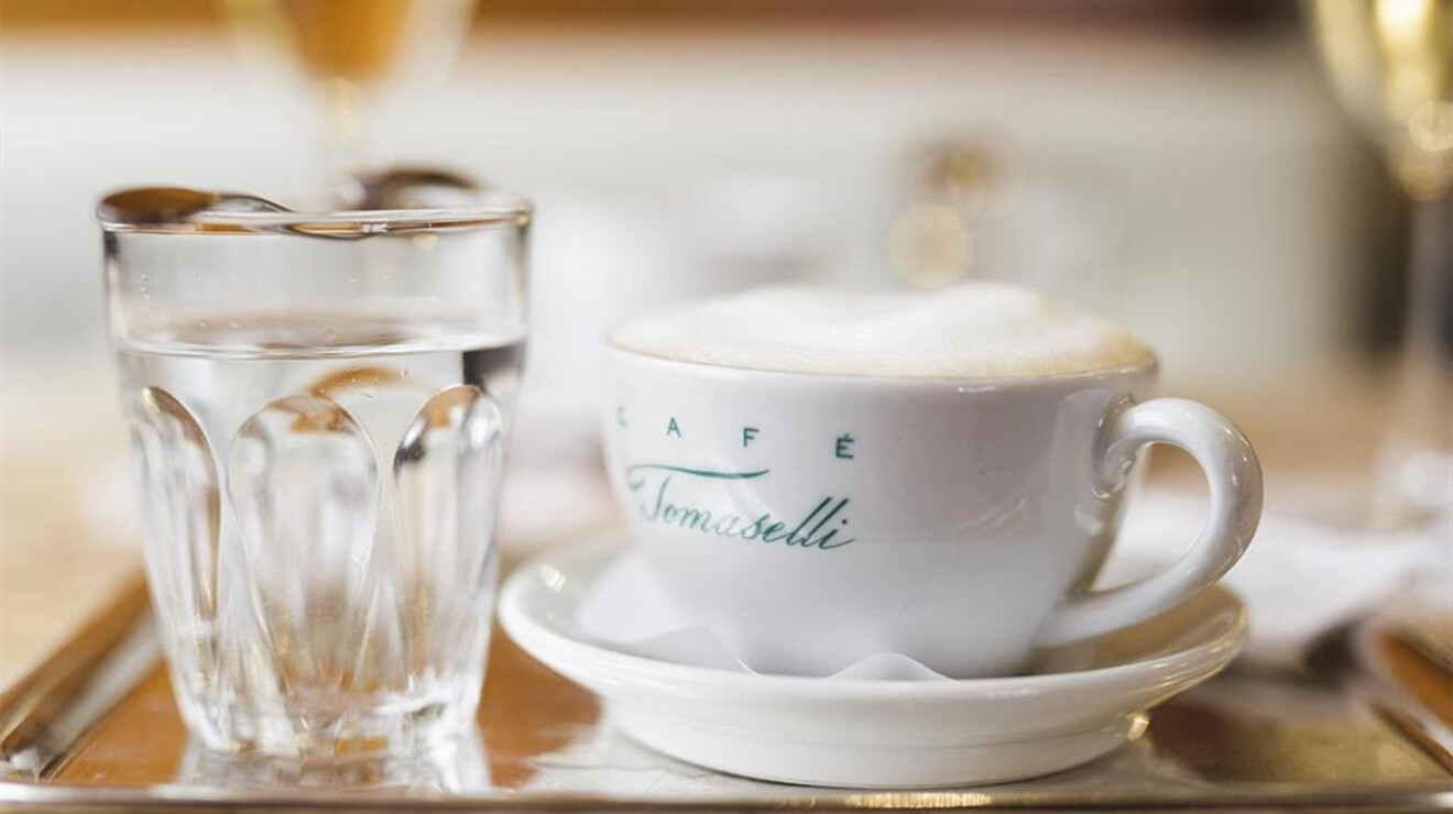 Kaffeehaus Tomaselli : Salzburg Magazin : salzburg.info